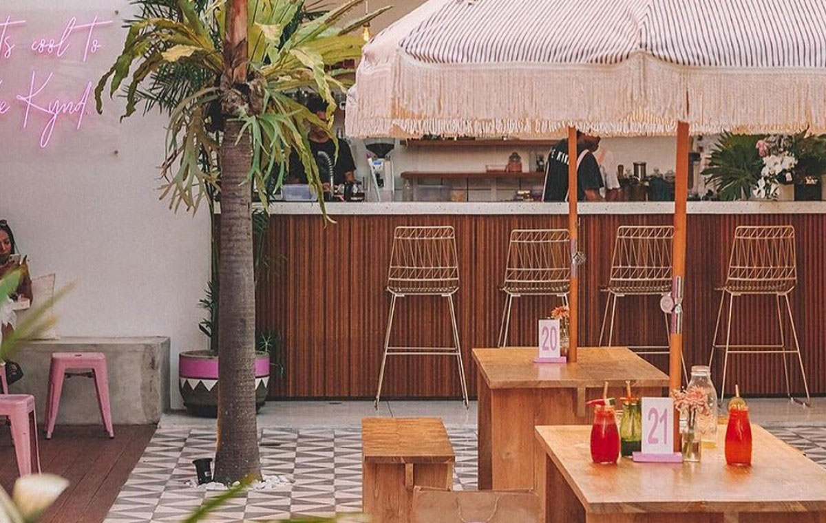 Doppio Cafe Pink: Kafe Instagrammable di Bali | Blog Get & Ride