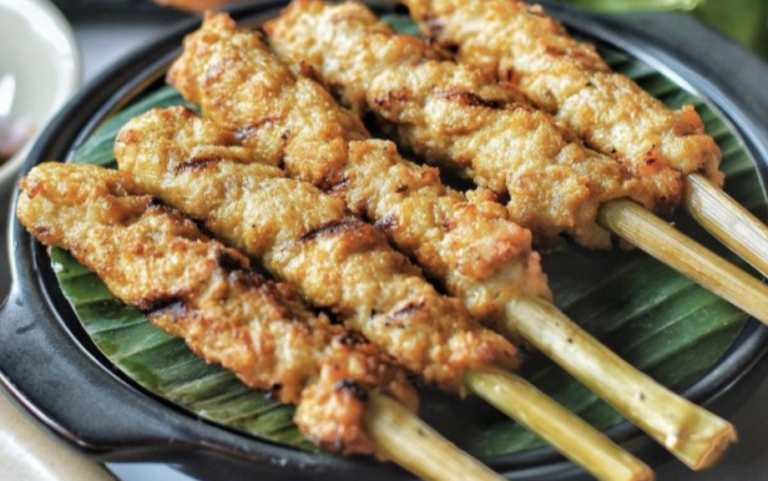 Sejarah dan Filosofi Sate Lilit Berasal dari Bali yang Menjadi Simbol ...