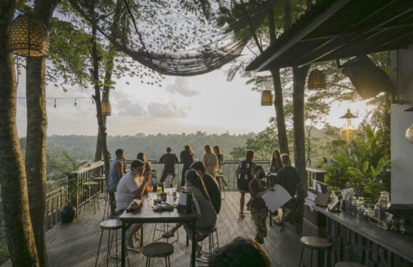 Kuliner Fusion di Ubud: The Sayan House Menu, Harga, & Lokasi | Blog ...